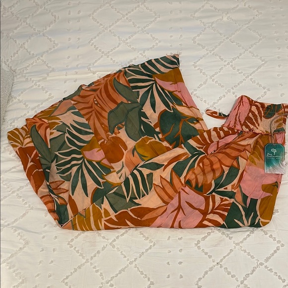 True Destinations | Pants & Jumpsuits | True Destinations Tropical ...